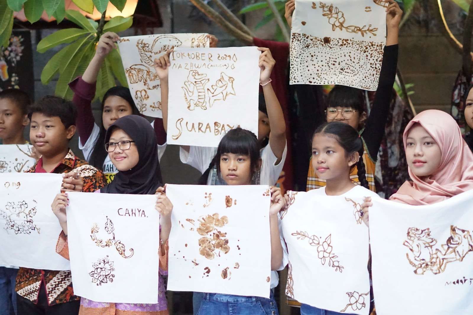 Karya Disabilitas di Surabaya Turut Hadir di Hari Batik Nasional ...